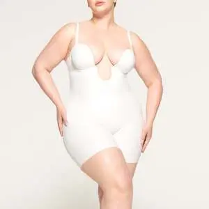 SKIMS Deep Plunge Shapewear Mid Thigh Bodysuit