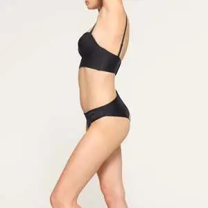 SKIMS Deep Plunge Shapewear Bra