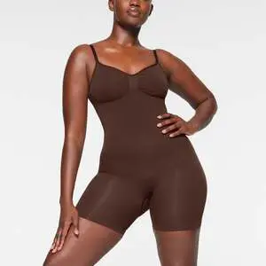 SKIMS Mid Thigh Bodysuit | Light Neutral | 2xs | Seamless Sculpt Espresso