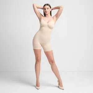 SKIMS Seamless Sculpt Mid Thigh Bodysuit - Sand