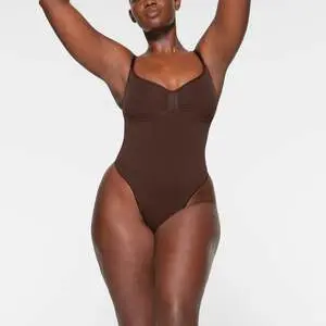 SKIMS Seamless Sculpt Thong Bodysuit Espresso