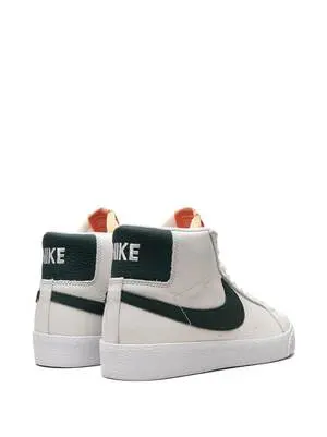 Nike Sb Zoom Blazer Mid Iso Pro Sneakers - White