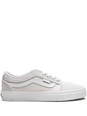 Chukka Low