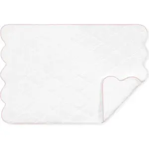 MATOUK Cairo Scallop Quilted Tub Mat - Pink