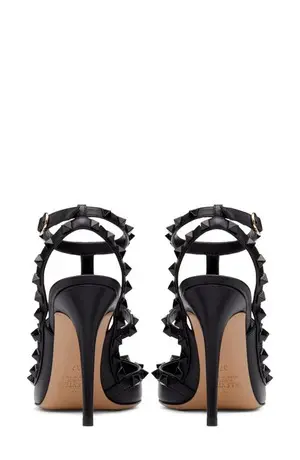 Valentino Garavani Rockstud Pointed Toe Pump - Nero