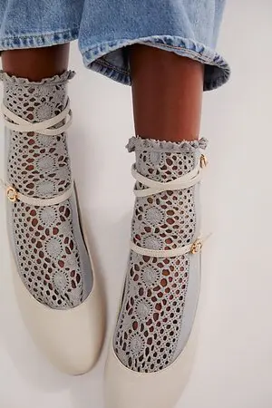 Free People Rubies Crochet Crew Socks - Light Grey