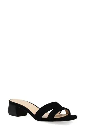 Pelle Moda Innia Sandal