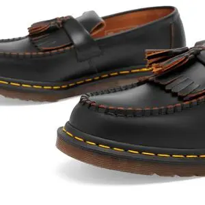 Dr. Martens Adrian Tassel Loafer - Vintage Black Quilon