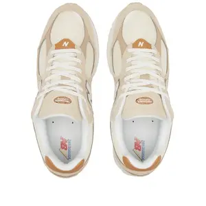 NEW BALANCE 2002r Sneakers