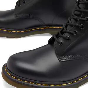 Dr. Martens 1460 Smooth Leather Boots