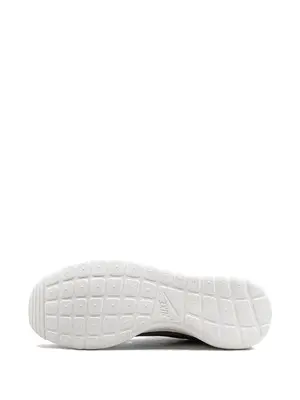 Nike Roshe Run Sneakers