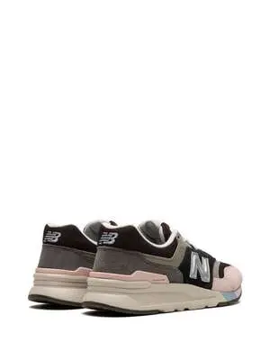 NEW BALANCE 997 Pink Sand Suede Sneakers