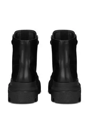 Dolce & Gabbana Logo-plaque Leather Ankle Boots