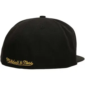 Mitchell & Ness Marquette Golden Eagles Lifestyle Fitted Hat