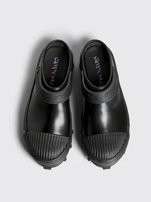 Camper Clogs - Black