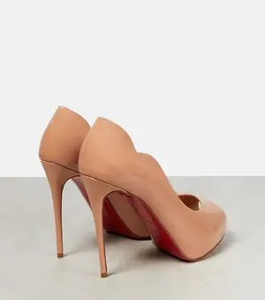 CHRISTIAN LOUBOUTIN Hot Chick Alta Pumps - Beige
