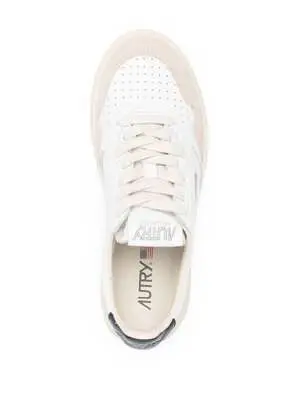 AUTRY Medalist Leather Sneakers - White
