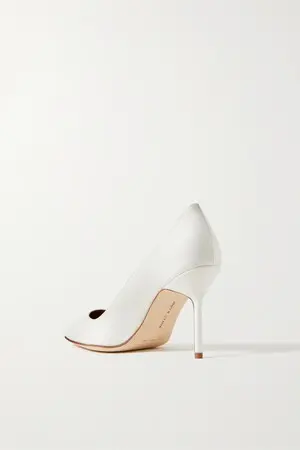 Manolo Blahnik Bb 90 Linen Pumps