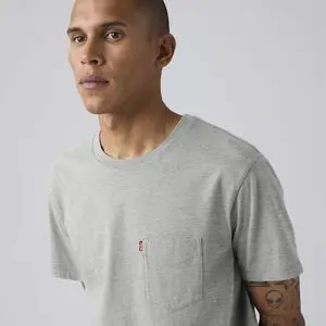 LEVI'S Classic Pocket T-shirt