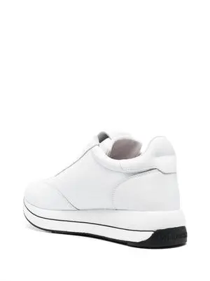 Moschino Logo-plaque Low-top Sneakers