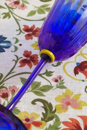 La DoubleJ Rainbow Set Of Two Murano Wine Glasses - Blue
