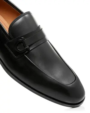 FERRAGAMO Florio Venice Loafers - Black