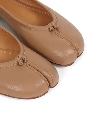 MAISON MARGIELA Leather Tabi Ballet Flats - Brown