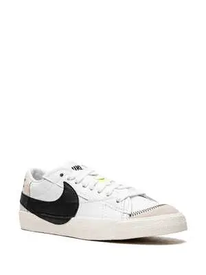 Nike Blazer Low '77 Jumbo Sneakers - White