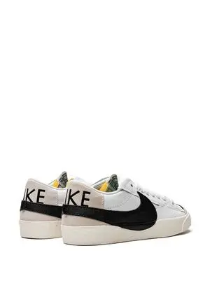 Nike Blazer Low '77 Jumbo Sneakers - White