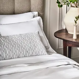 HUDSON PARK COLLECTION Italian Tivoli Embroidered King Pillowcase Exclusive - White/silver
