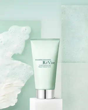REVIVE Foaming Cleanser Enriched Hydrating Wash