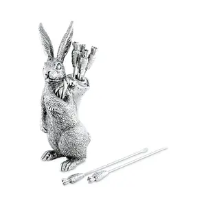 VAGABOND HOUSE Rabbit With Carrot Picks - Pewter