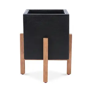 SAFAVIEH Borsla Planter - Black
