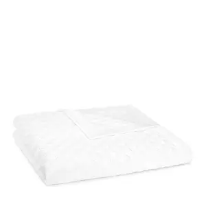 HOME TREASURES Athens Renaissance Coverlet, Queen White