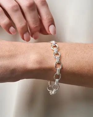 CAPUCINE DE WULF Cleopatra Hammered Link Bracelet - Silver