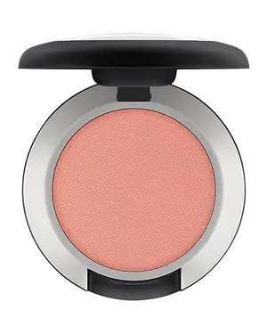 MAC COSMETICS Powder Kiss Soft Matte Eye Shadow - Strike A Pose