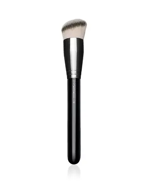 MAC COSMETICS 170 Synthetic Rounded Slant Brush - No Color