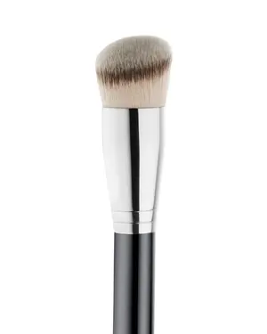 MAC COSMETICS 170 Synthetic Rounded Slant Brush - No Color
