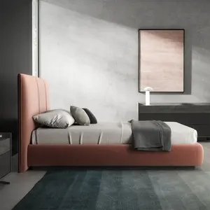 HUPPE Laurent Upholstered King Bed