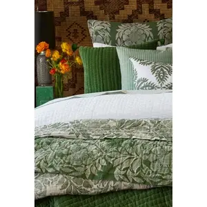JOHN ROBSHAW Asma Quilt, Queen