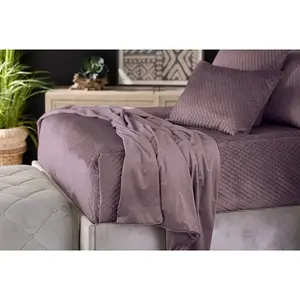 LILI ALESSANDRA Milo Luxe Velvet Throw Raisin