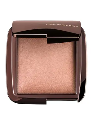 HOURGLASS Ambient Lighting Powder Radiant Light