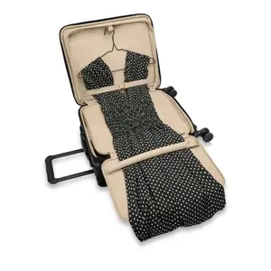 Briggs & Riley Baseline Global Carry-on Spinner Suitcase - Black