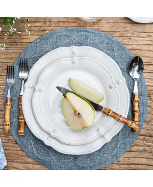 JULISKA Berry & Thread 16 Piece Dinnerware Set, Service For 4