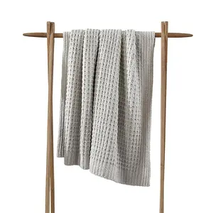 SUNDAY CITIZEN Waffle Lightweight Throw - Cloud Grey