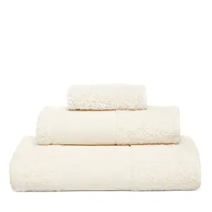 Luxury bath towels with bias trim