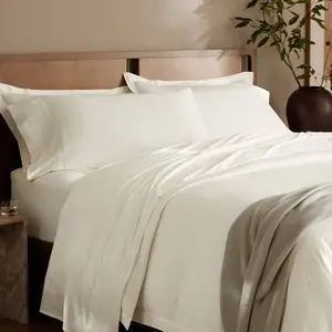 BOLL & BRANCH Percale Hemmed Pillowcase Set, Standard - Cream