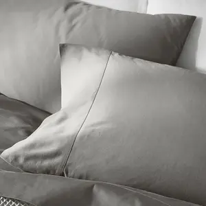 BOLL & BRANCH Percale Hemmed Pillowcase Set, Standard - Stone