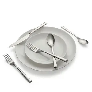 CAMBRIDGE Silversmiths Gilda Mirror 20 Piece Flatware Set, Service For 4