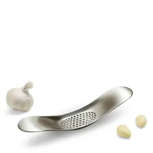 JOSEPH JOSEPH Rocker Garlic Crusher